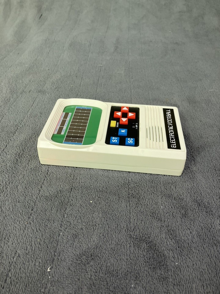VINTAGE Mattel Electronic Football Hand Held Video Game Basic Fun ...
