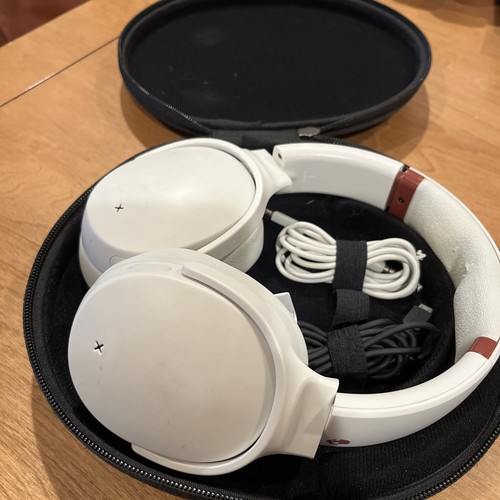 Skullcandy S6HCW-L568 Venue Over-Ear Wireless Headphones - White | eBay
