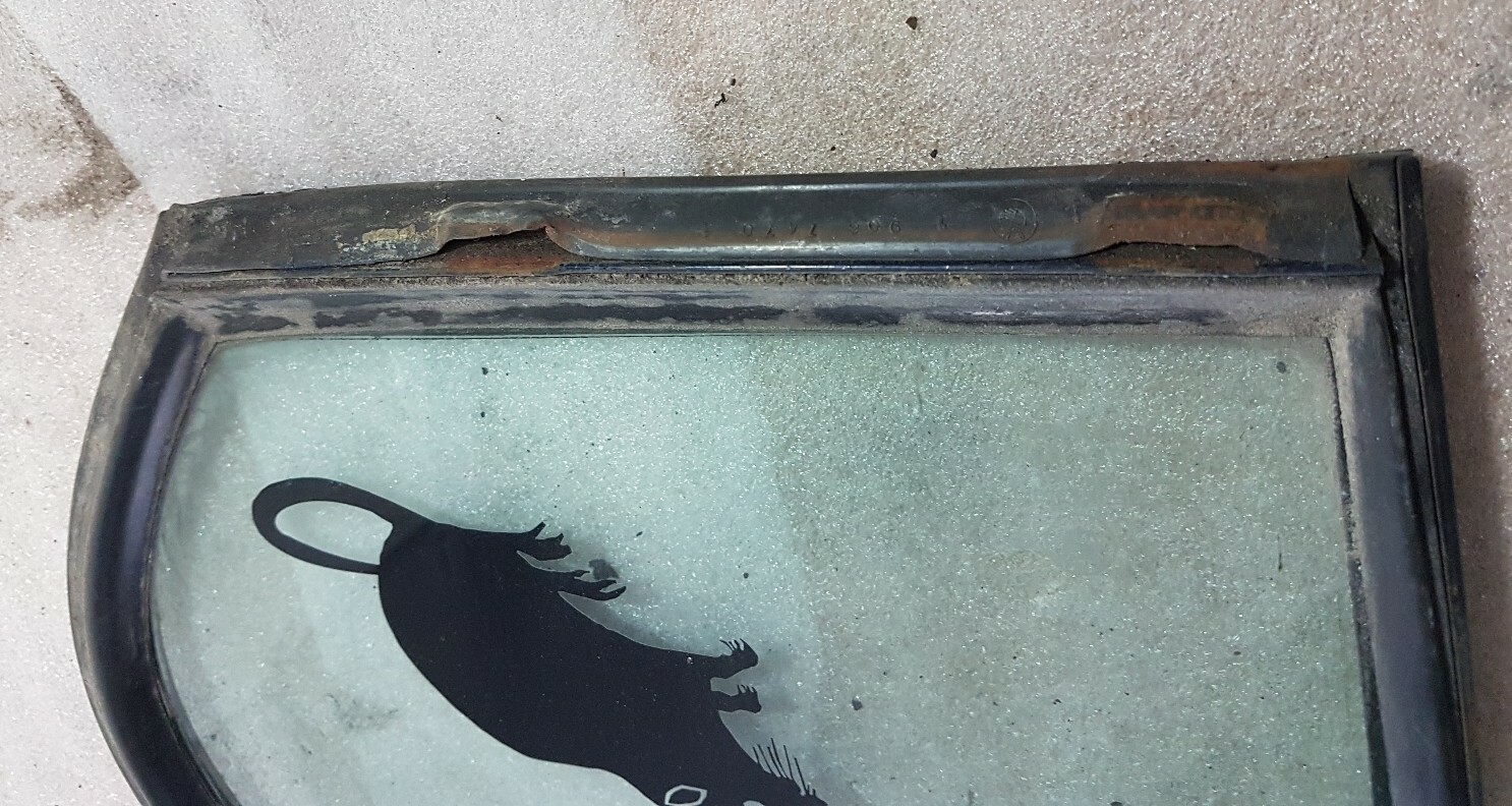 Oem BMW 5 Series E34 Rear Quarter Window Door Glass Left Green Tint 43r ...