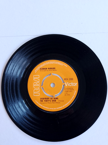 7" VINYL - 1970 - CLODAGH RODGERS - EVERYBODY GO HOME THE PARTY'S OVER ...
