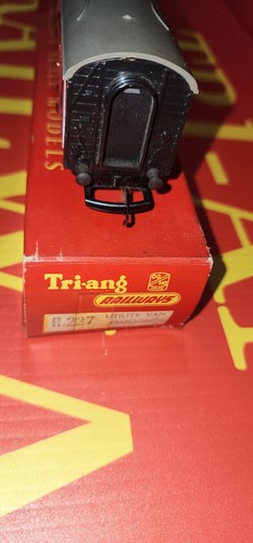 Tri-ang R227 Maroon Utility Van, Excellent Plus Condition, Boxed | eBay