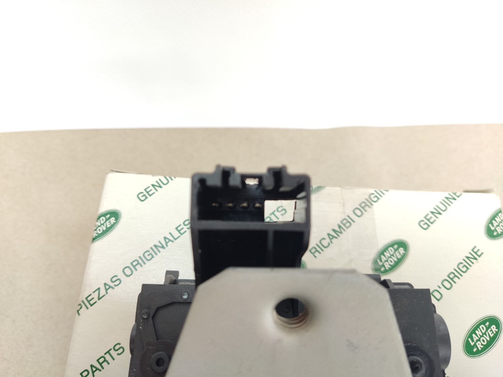 New Genuine Range Rover Sport Tailgate Lower Door Latch LR016678 ...