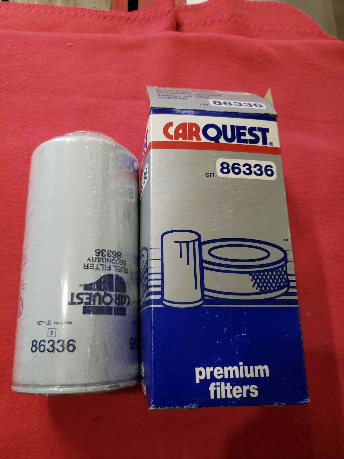 WHITE 303073165 - Fuel filter cross reference