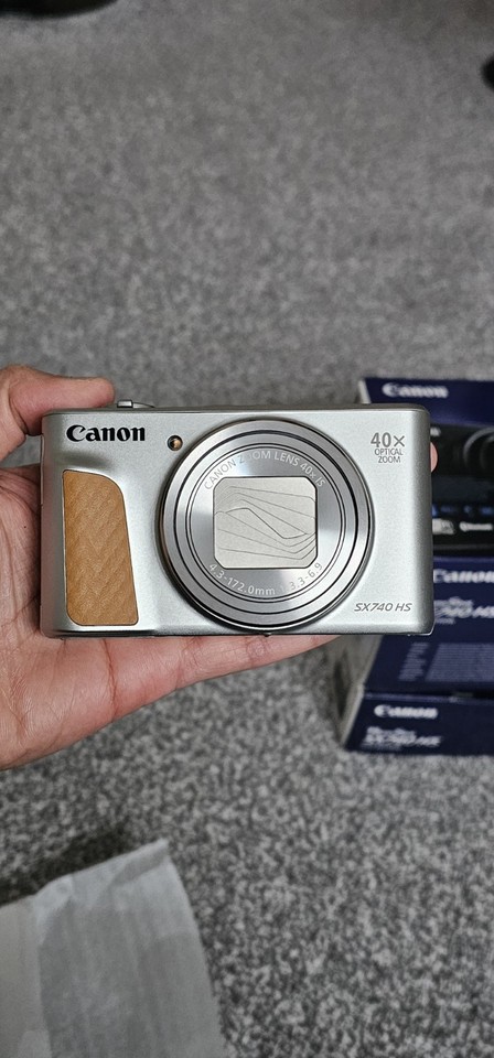 Canon PowerShot SX740 HS Lite 40x Zoom Camera | Silver | Brand New ...