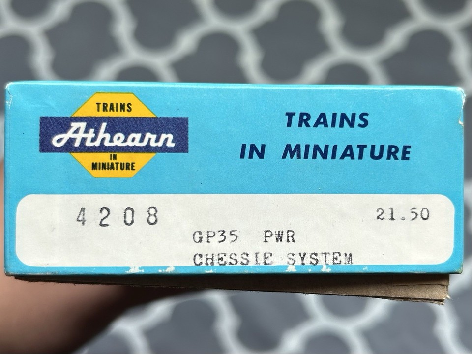 Athearn HO Scale GP35 Baltimore & Ohio B&O Chessie System Diesel ...