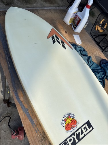 Surfboard - PYZEL FireWire THE SLAB 5’6” FCS Future Shapes 20.1 Liters ...