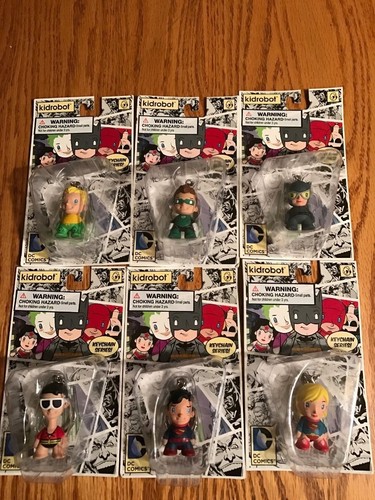 NEW NIB LOT OF 6 Kidrobot DC COMICS 1.5" VINYL Keychains SUPERMAN,GREEN ...