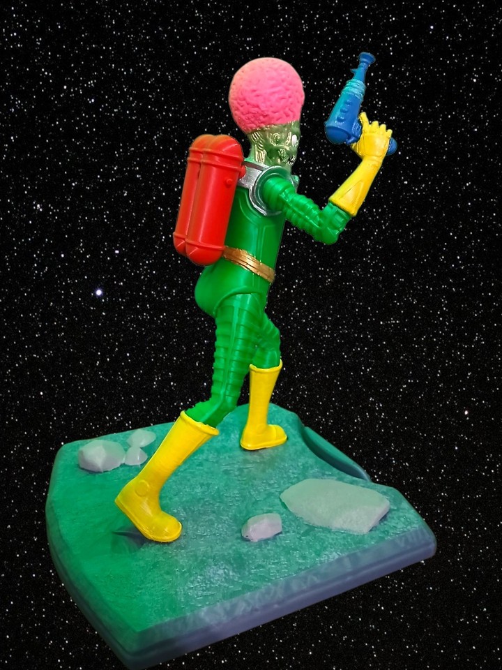 Mars Attacks Martian Figure 1:6 Scale | eBay