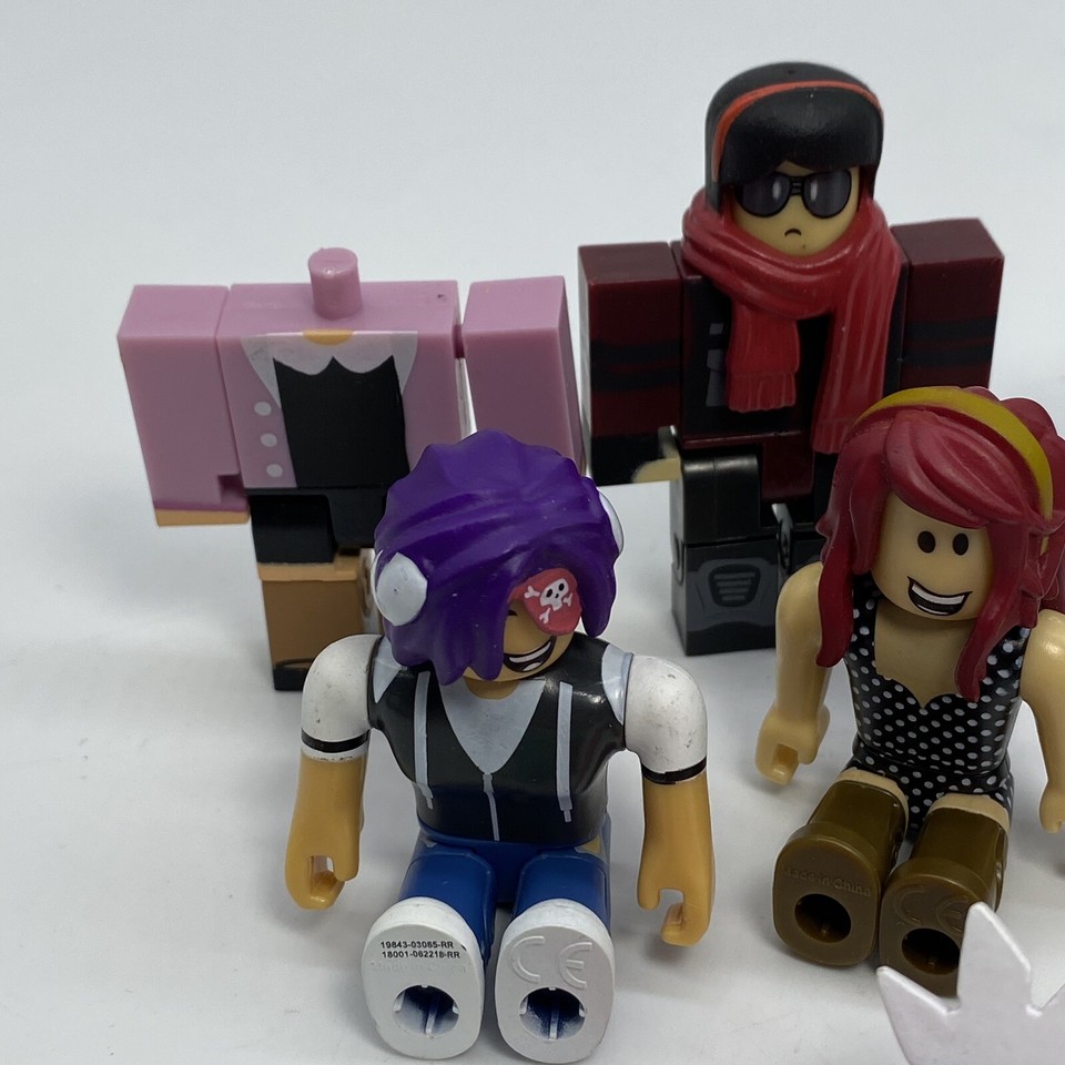 Roblox Fashion Famous Figures Action Figures Accessories Hats Some ...
