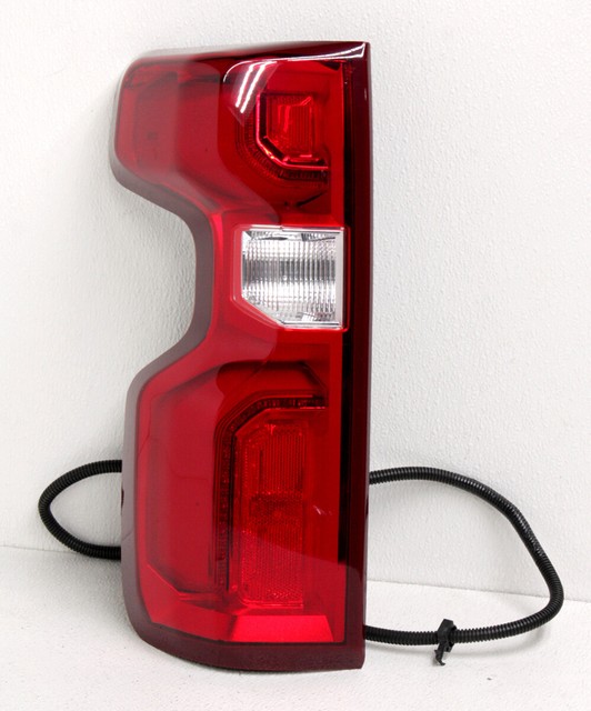 2019 Chevrolet Silverado LH Driver OEM LED Tail Light Lamp 84678149 for ...