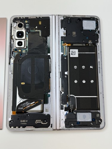 Samsung Galaxy Z Fold 3 Unit FOR PARTS ONLY BROKEN SCREEN | eBay