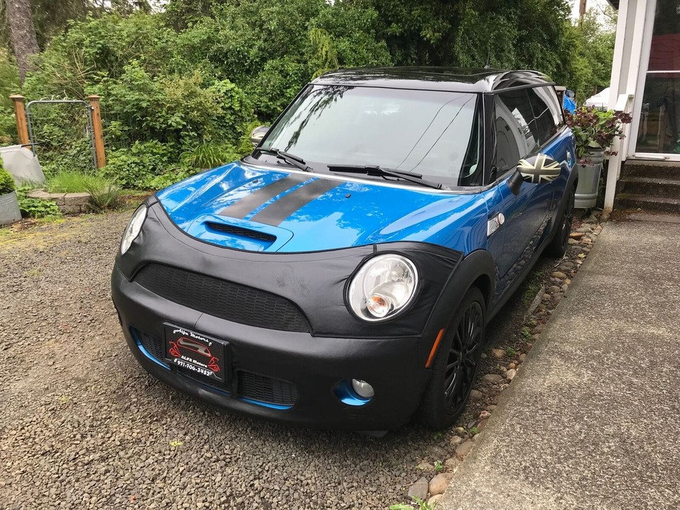 Colgan Front End Mask Bra 2pc. Fits 2007-2010 MINI Cooper S & Clubman S ...