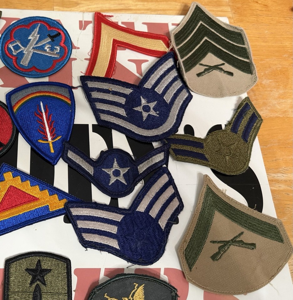 MILITARY GI PATCH LOT OF 42, VARIETY, WHAT YOU SEE IN THE PICS IS WHAT ...