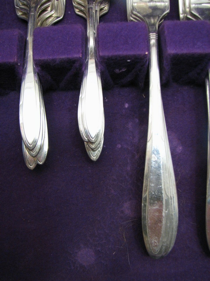Set Nobility Silver Plate Silverplate Reverie Flatware 65 pcs Service ...