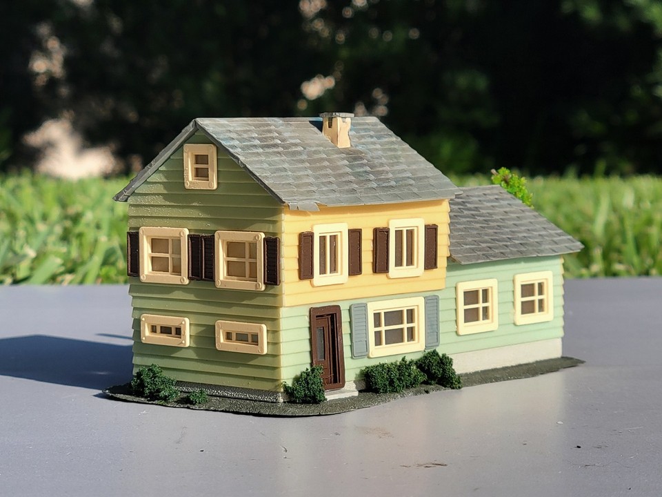 HO Scale Built Building FALLER B-262 Single Family House | eBay