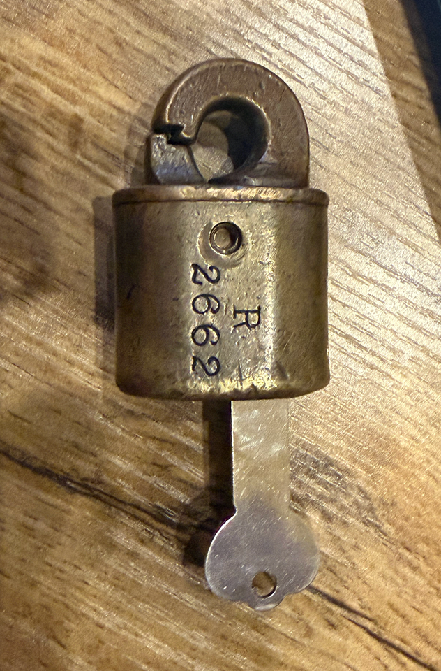 Antique Brass REG'D U.S. MAIL Rotary Lock Padlock w/Built-in Counter ...