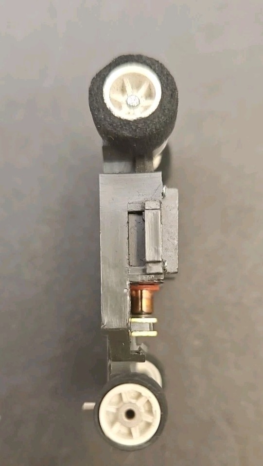 AFX G-plus Chassis For Wide Bodies, with White Wheels, Tyco Tires Parts ...