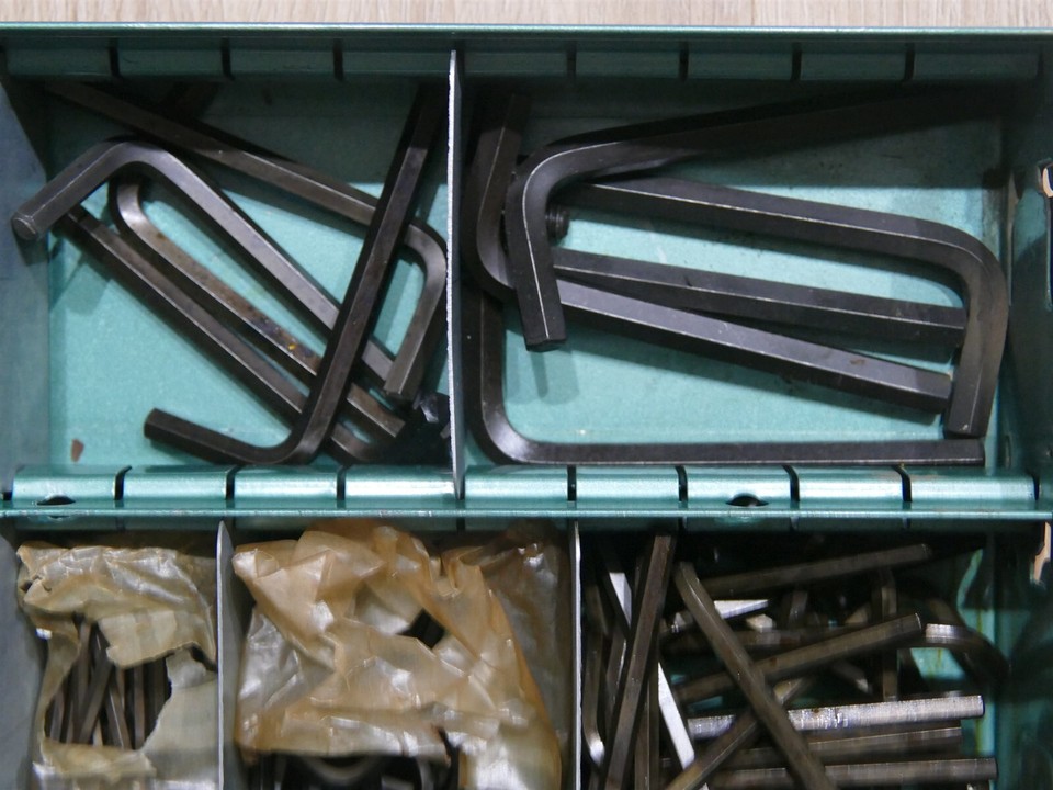 Vintage Allen No.602 Hex-Socket Set Screws and Key Assortment Tin ...