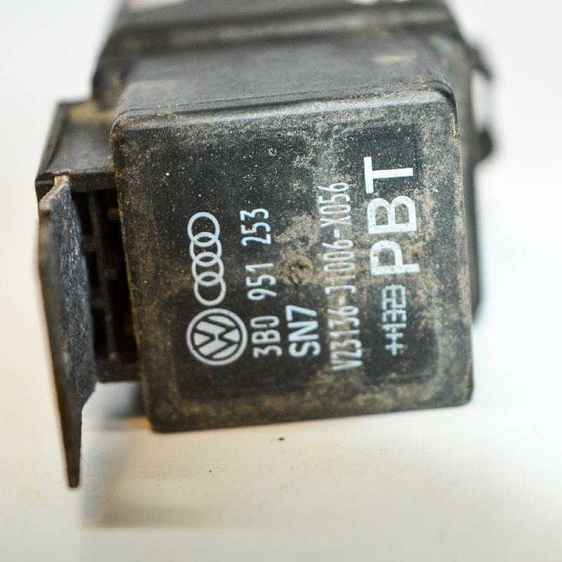 VW POLO 6R 2014 Relays 3B0951253 10022845 | eBay.de