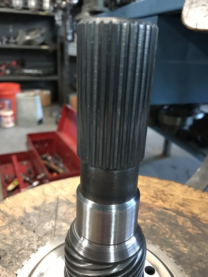 GM TH400 Turbo Output Shaft 4X4 , 7” LG New 32 Spline X 2-1/2" LG ...