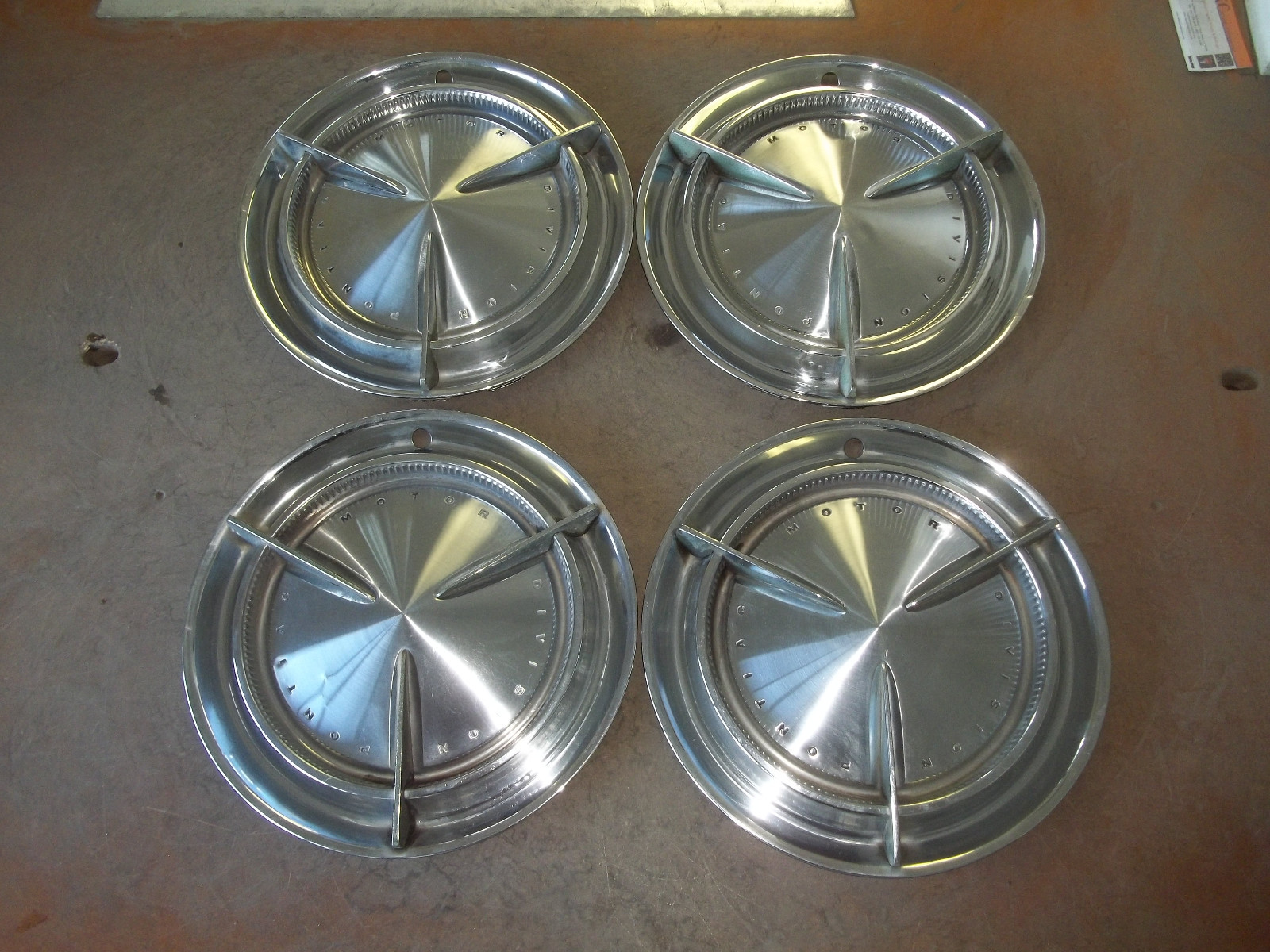 1960 60 Pontiac Hubcap Rim Wheel Cover Hub Cap 14" SPINNER OEM USED Y4 ...