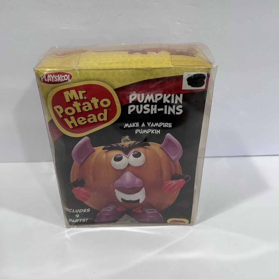 Mr Potato Head Pumpkin Make a Vampire Halloween Kit 9 Push In Pieces ...