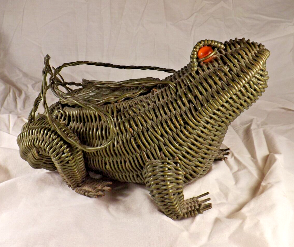 1960s Wicker Green Frog Purse Basket w/Lid and Orange Marble Eyes | eBay