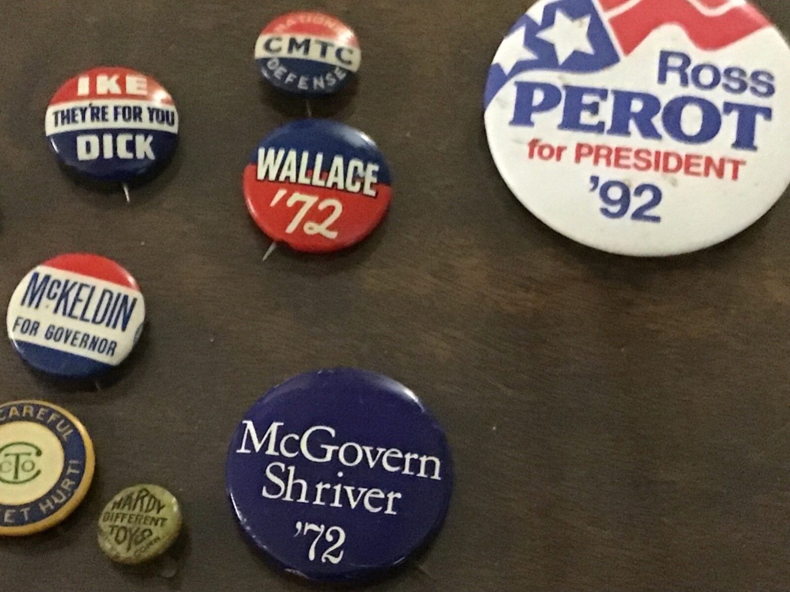 Lot of 10 Vintage political buttons and assorted pins | eBay