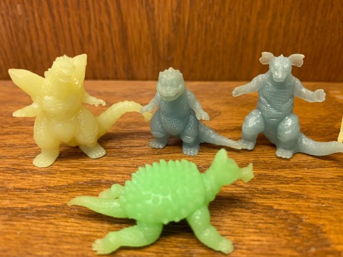 Bandai Godzilla Gashapon figures lot of 6 in mixed color (1-1.5") | eBay