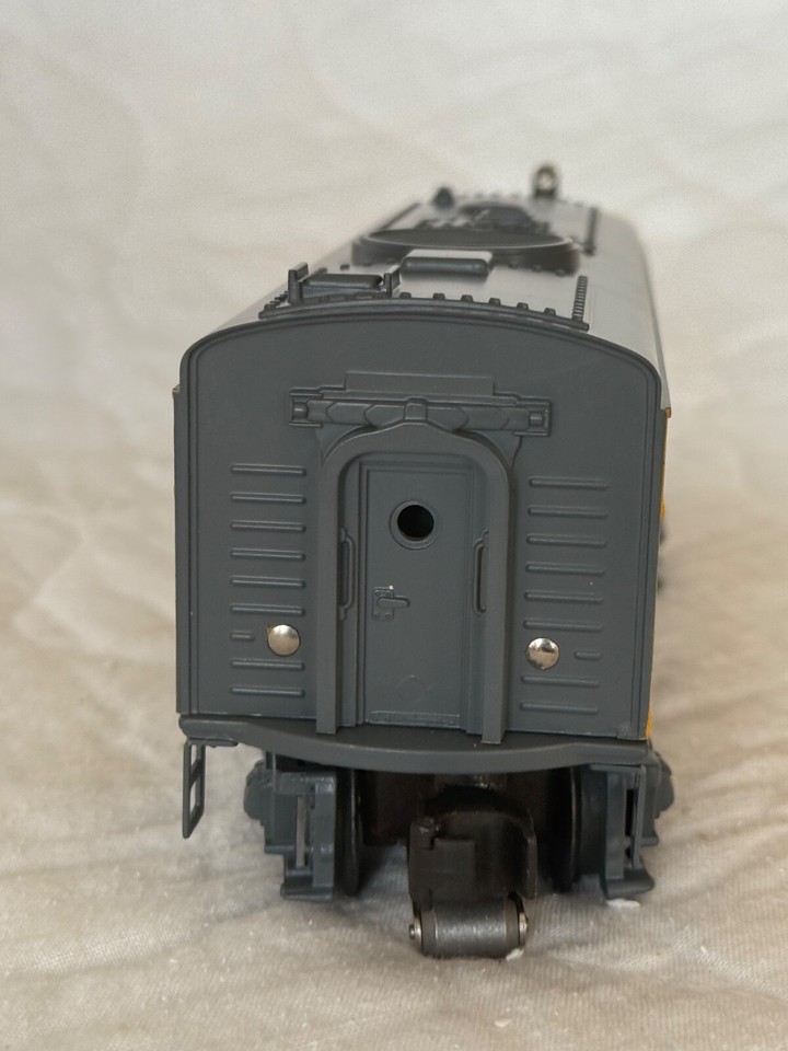 Lionel, 2 Union Pacific yellow engine 8119 /8120 in original box | eBay
