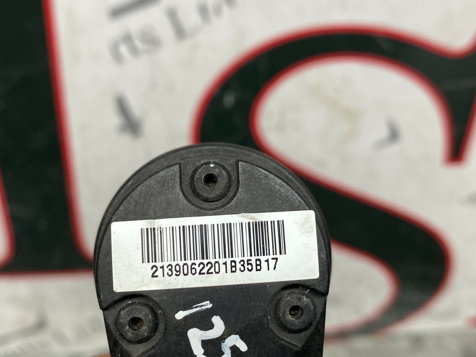 MERCEDES BENZ W213 E CLASS BONNET HINGE ACTUATOR RIGHT / LEFT ...