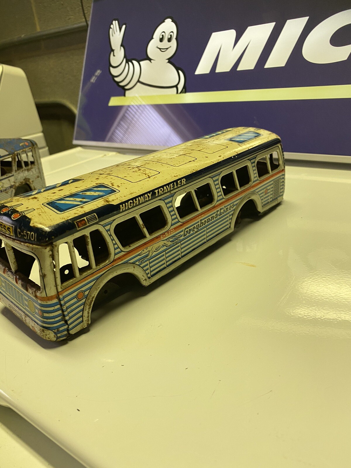 Lot of 2 Tin Litho Friction Greyhound Buses 50s World Fair / 60s ...