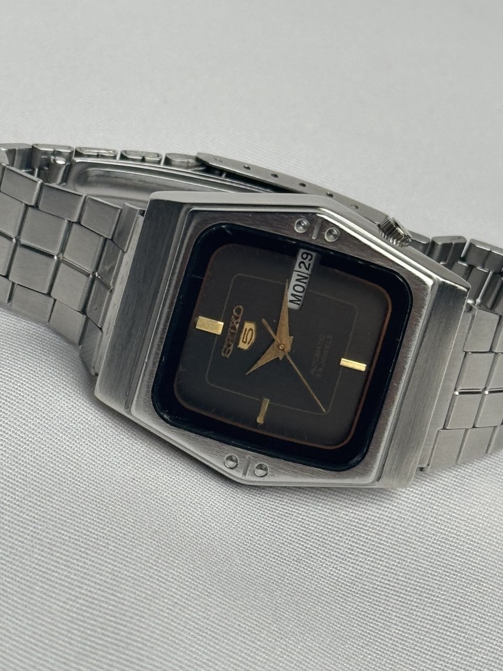 Vintage TV Shape Seiko 5 Automatic Analog Day/Date Men's Wrist Watch ...
