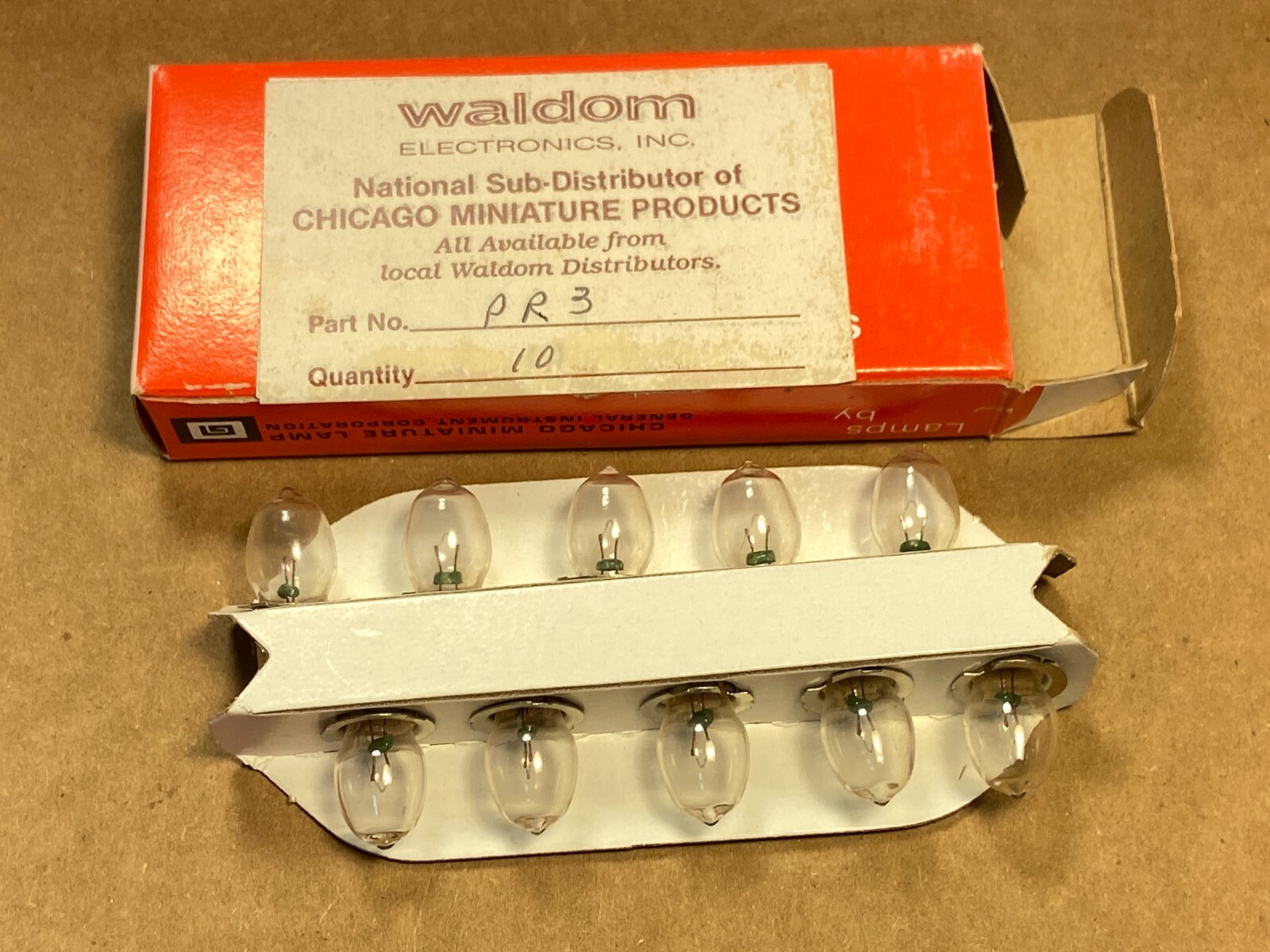 Box of 10 NOS Vintage PR3 Light Bulbs Waldom NIB Lamps | eBay