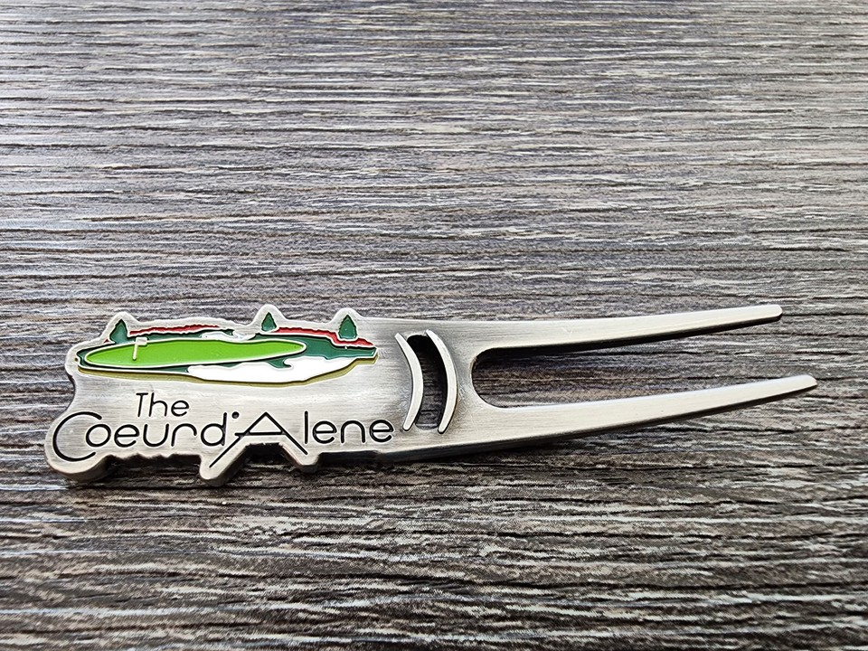Rare The Coeur d'Alene Idaho Golf Metal Divot/Pivot Repair Tool Members ...