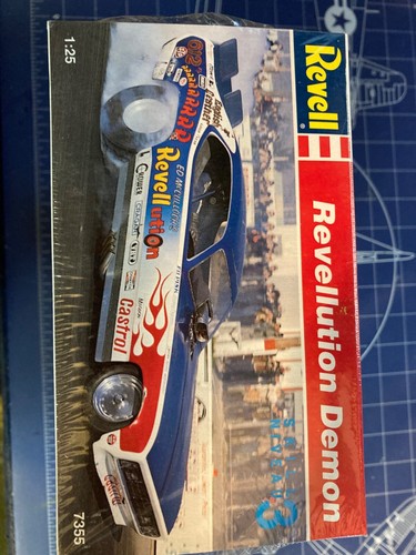 Revell Revellution Demon Funny Car Model Kit #7355 1:25 Scale 1993 ...