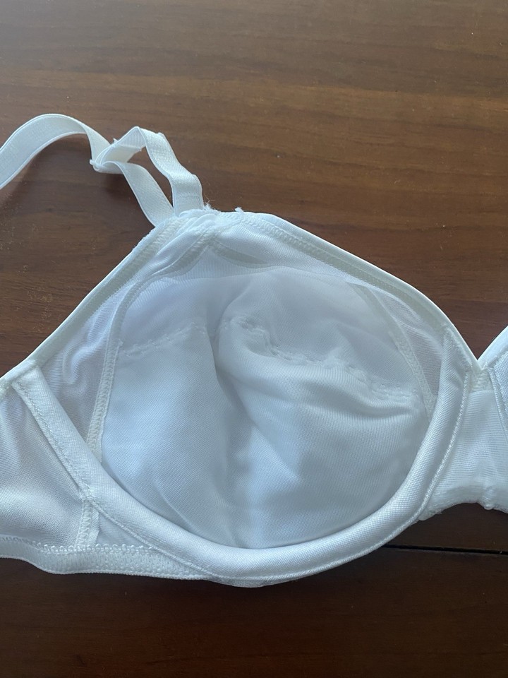 Vintage Playtex Cross Your Heart Bra White Floral Lightly Padded Size ...