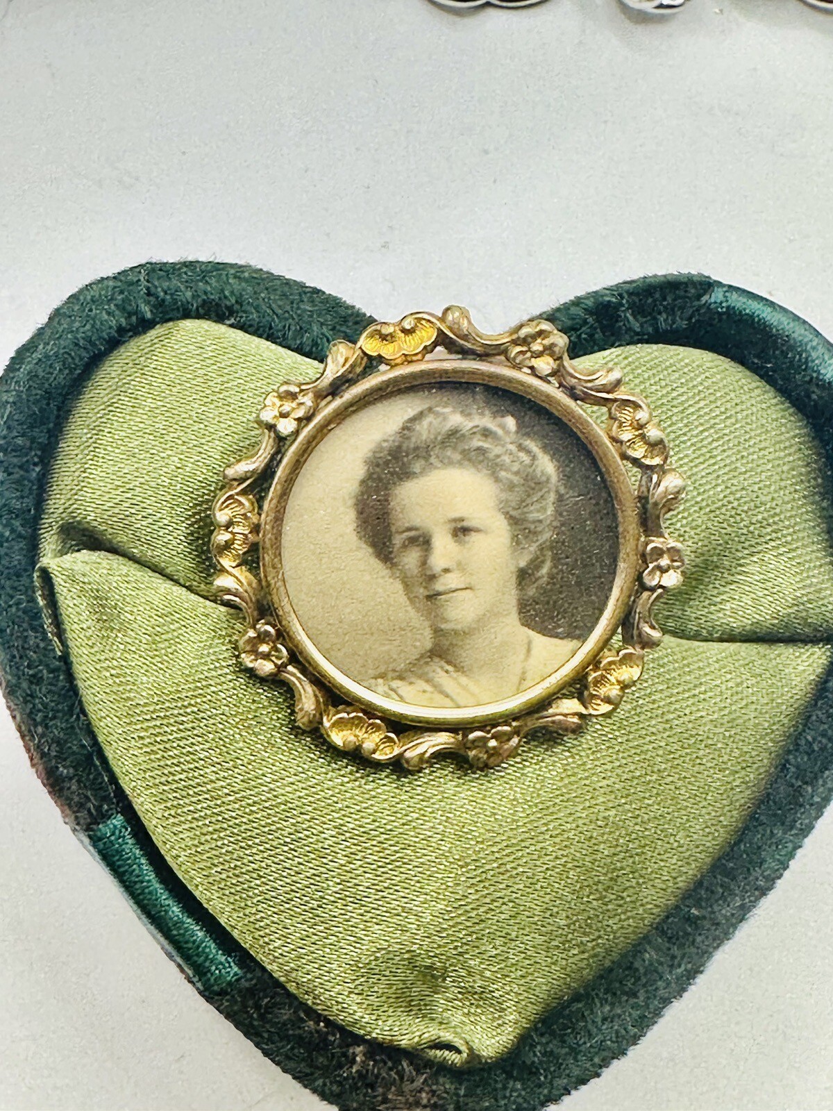Antique Victorian Era Brass Pin With Vintage Sweethea… - Gem