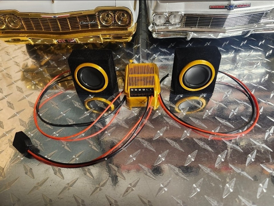 Sac City Beats RC Scale Bluetooth Mini Dual Speaker Subwoofer For RC ...