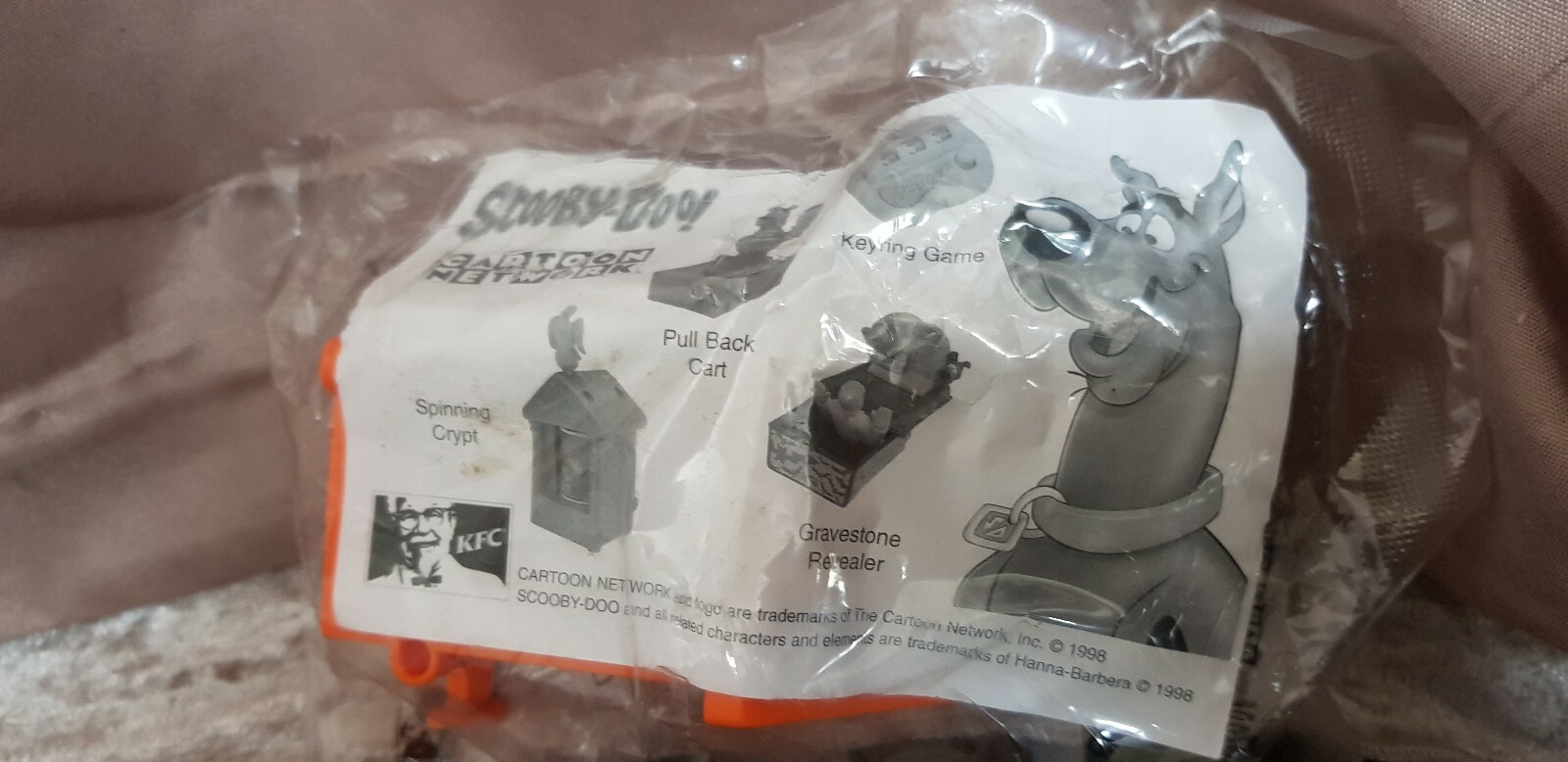 KFC SCOOBY-DOO SPINNING CRYPT TOY RARE 1998 & NEW IN PACKET! | eBay UK