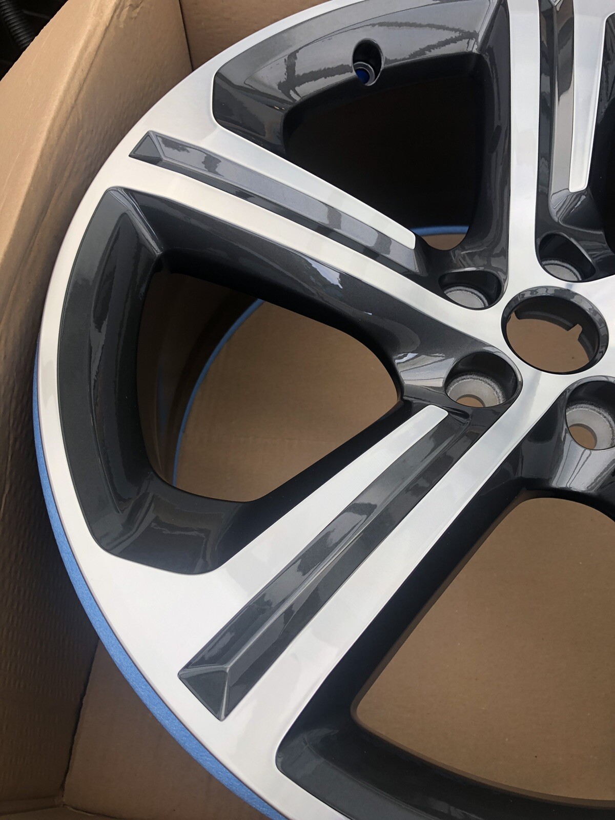 1 X JAGUAR F PACE 20” Alloy Wheel BLADE T4A4437 BRAND NEW GENUINE HK8M ...