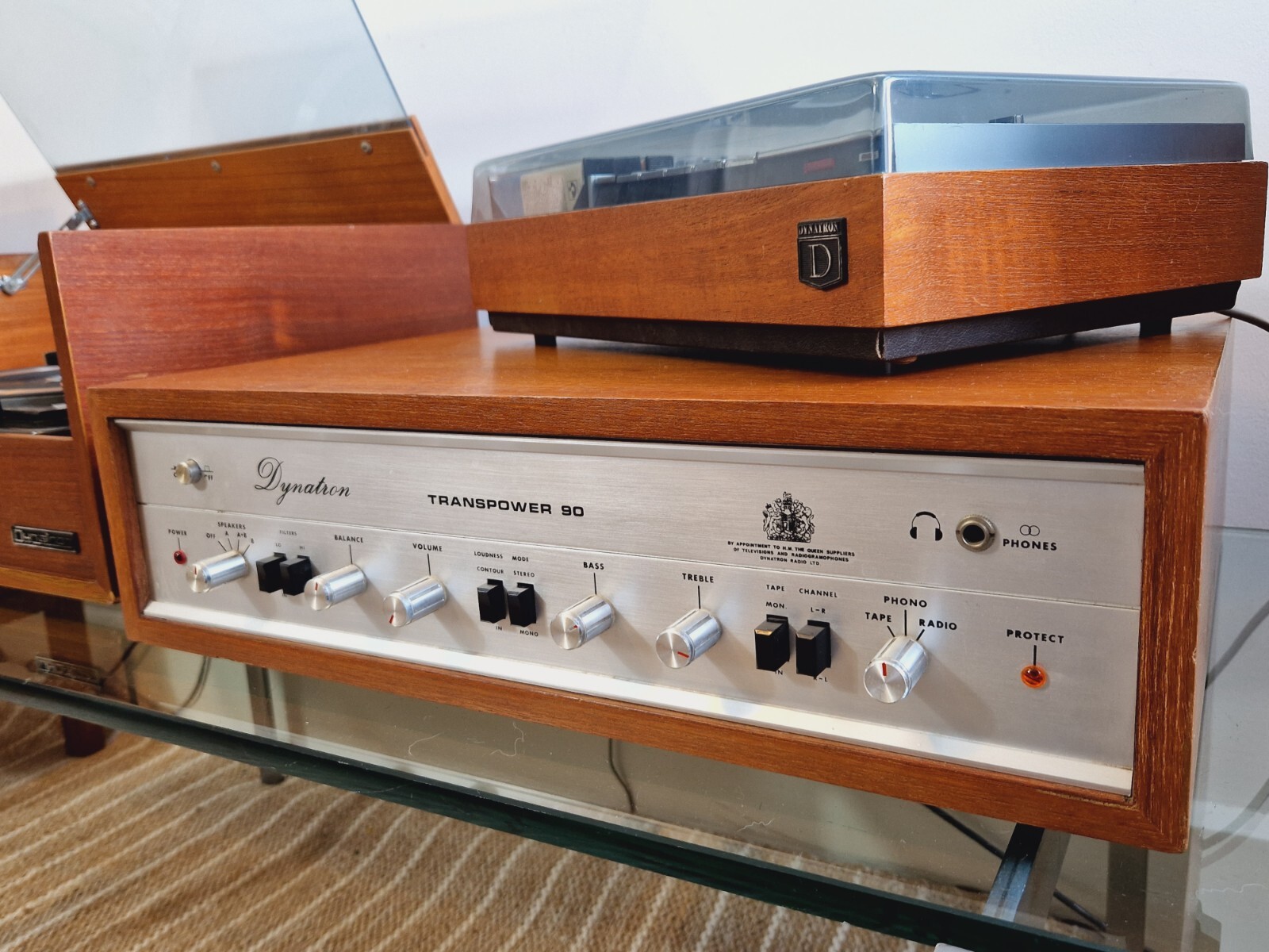 Vintage 1970 Dynatron P90 Record Player Dynatron Amplifier & Speakers ...