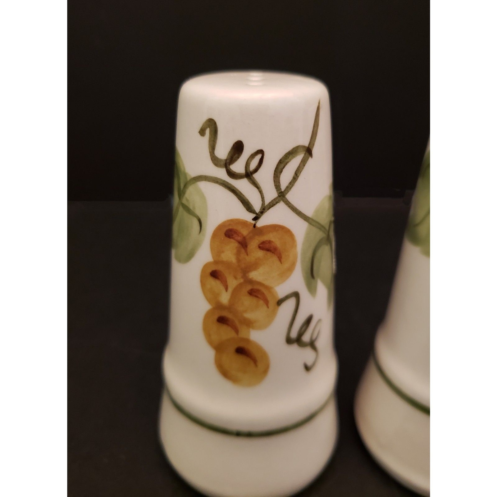 Vintage Stangl Pottery Salt Pepper Shakers Golden Grapes Pattern | eBay