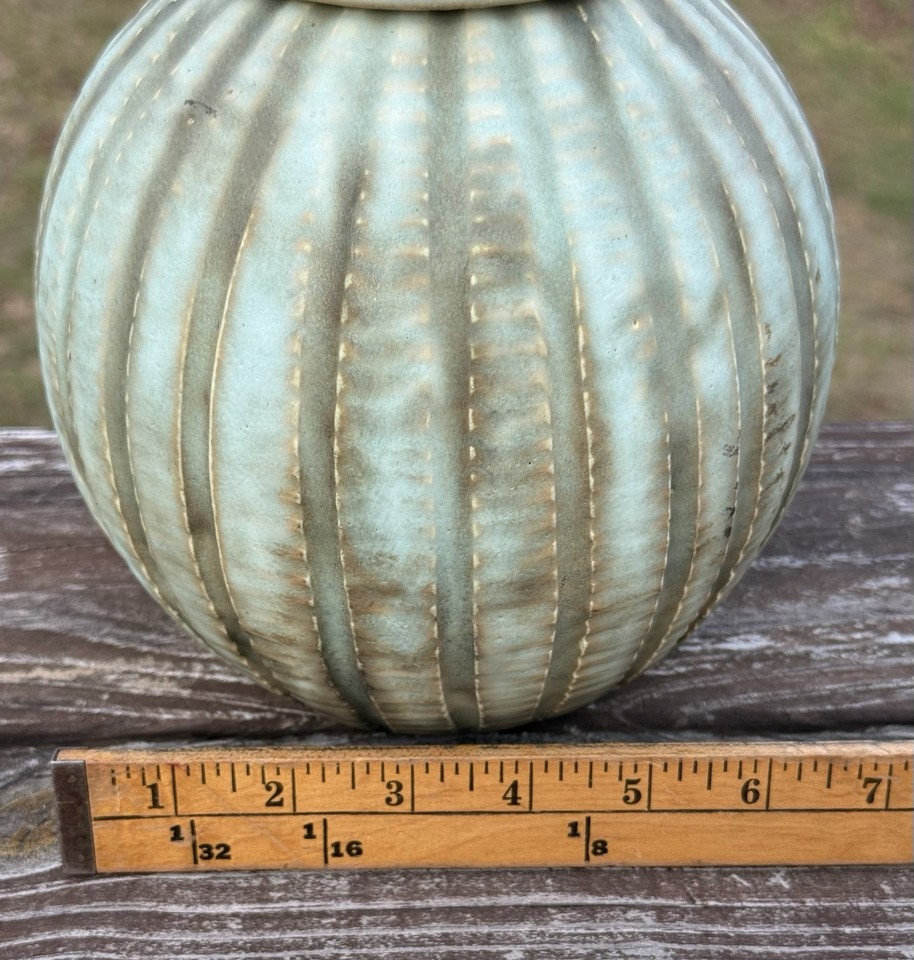 Vintage McCarty Pottery Jade Cotton Row Bulbous Vase Merigold ...