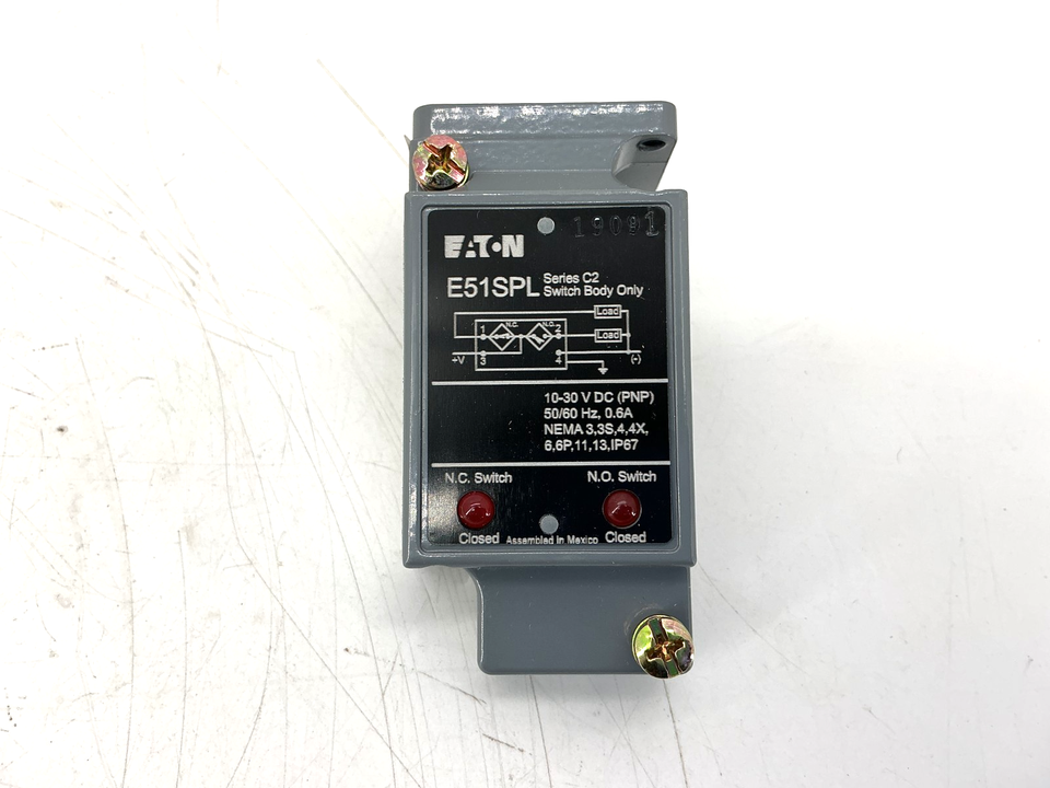 New Eaton E51SPL Ser C2 Switch Body 3-Wire NO & NC 0.6A 10-30VDC 50 ...