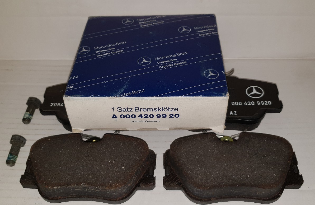 Genuine Mercedes Front Brake Pads A0004209920 to fit W124 S124 C124 ...
