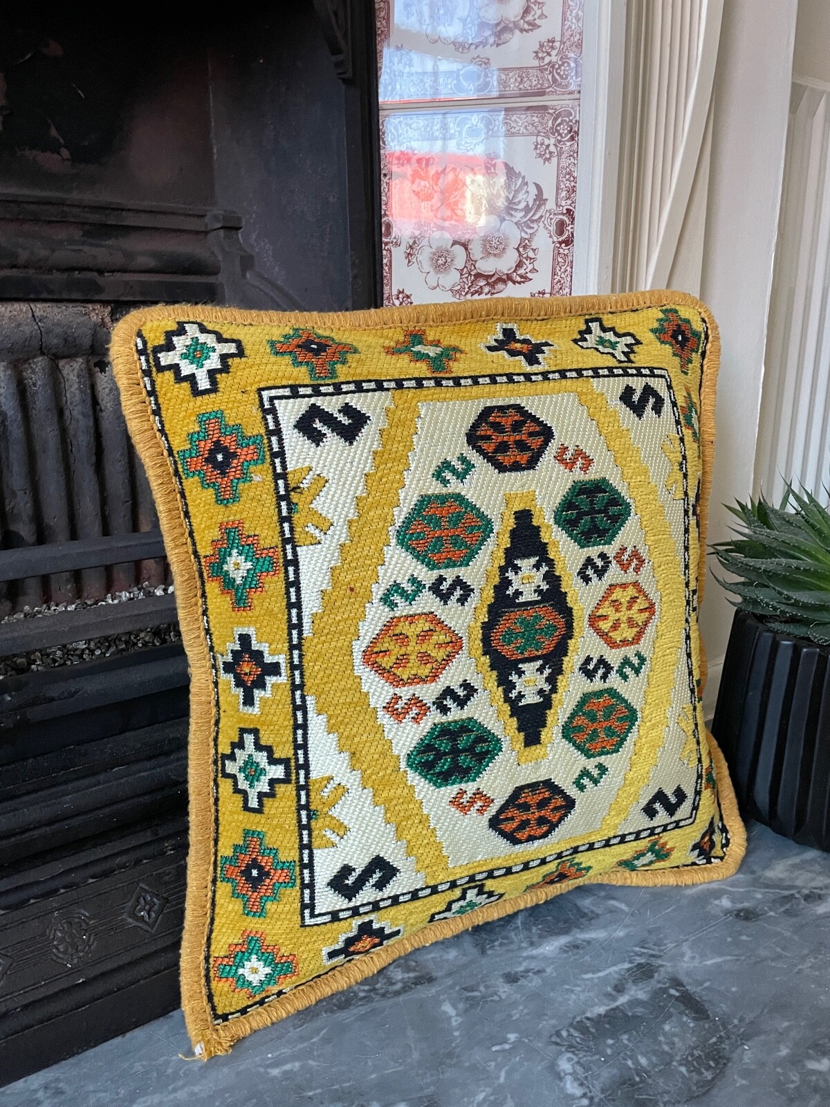 Anatolian Cushion Cover, Bold Turkish Kilim/Carpet Motifs, Boho Scatter ...