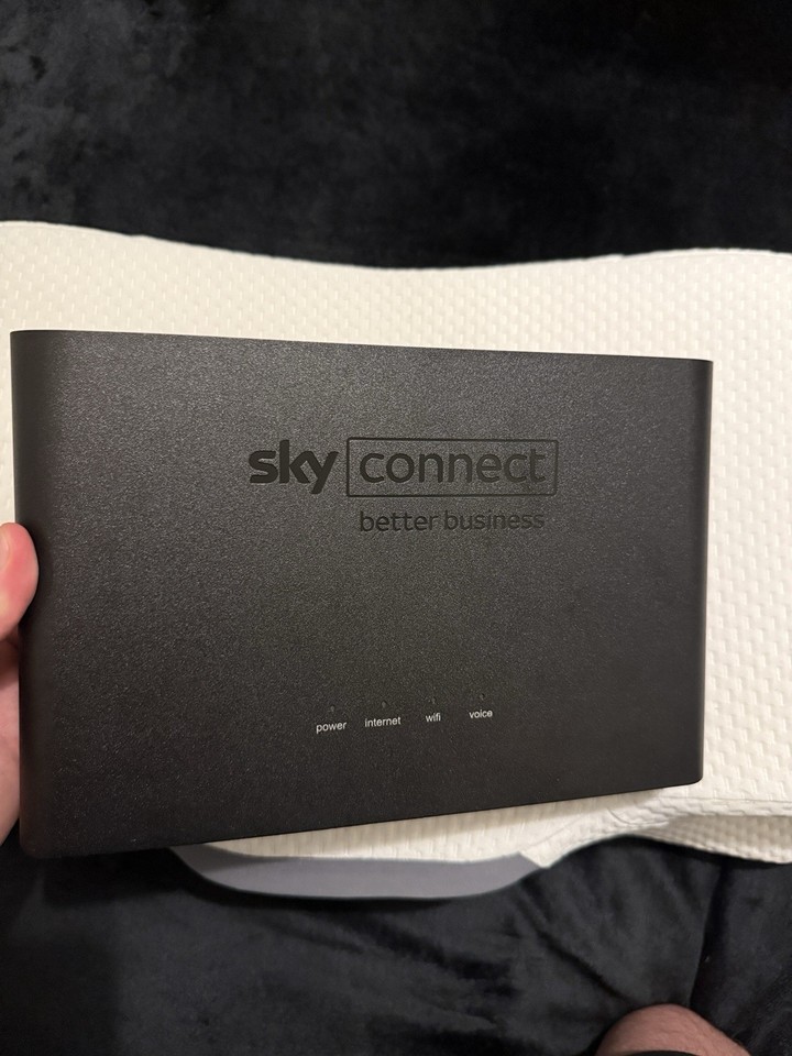 sky connect business wireless router model BR440- Good Condition #199B ...