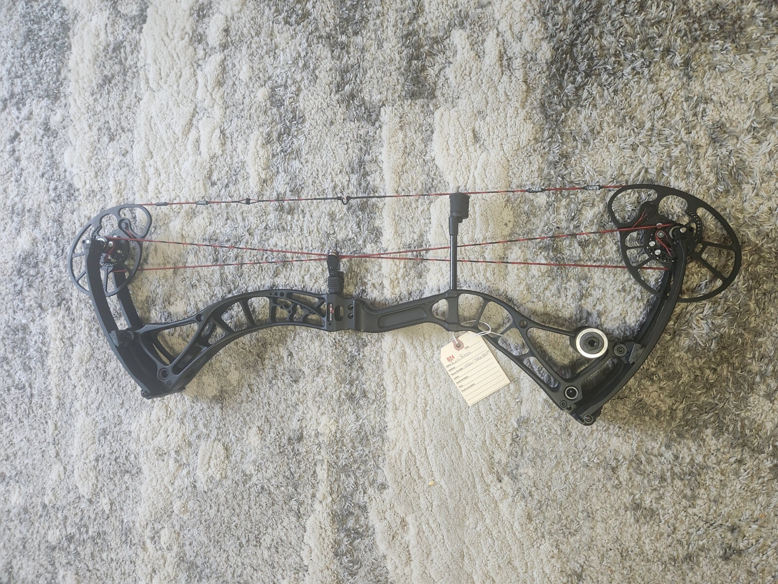 Bowtech Solution SD - Right Hand - 70lbs - 23.5"-28.5" - Black - A10478 | eBay