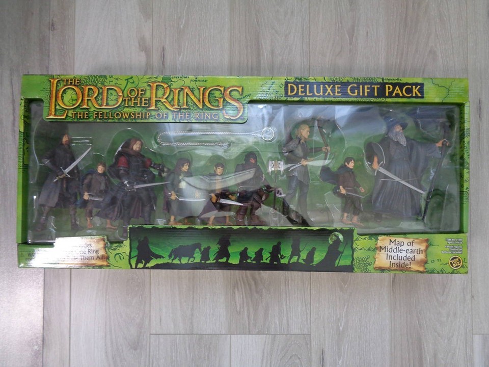 The Lord of the Rings Fellowship Deluxe Gift Pack 9 Piece Set Toy Biz ...